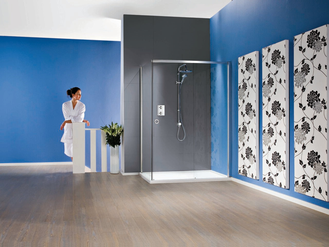 Matki Radiance Shower Door with Side Panel and Shower Tray – Bath & More UK