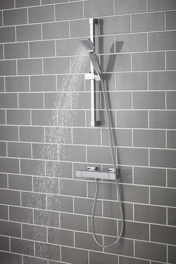 Frontline Ixos Shower | Frontline | Showers | Mixer Showers – Bath ...